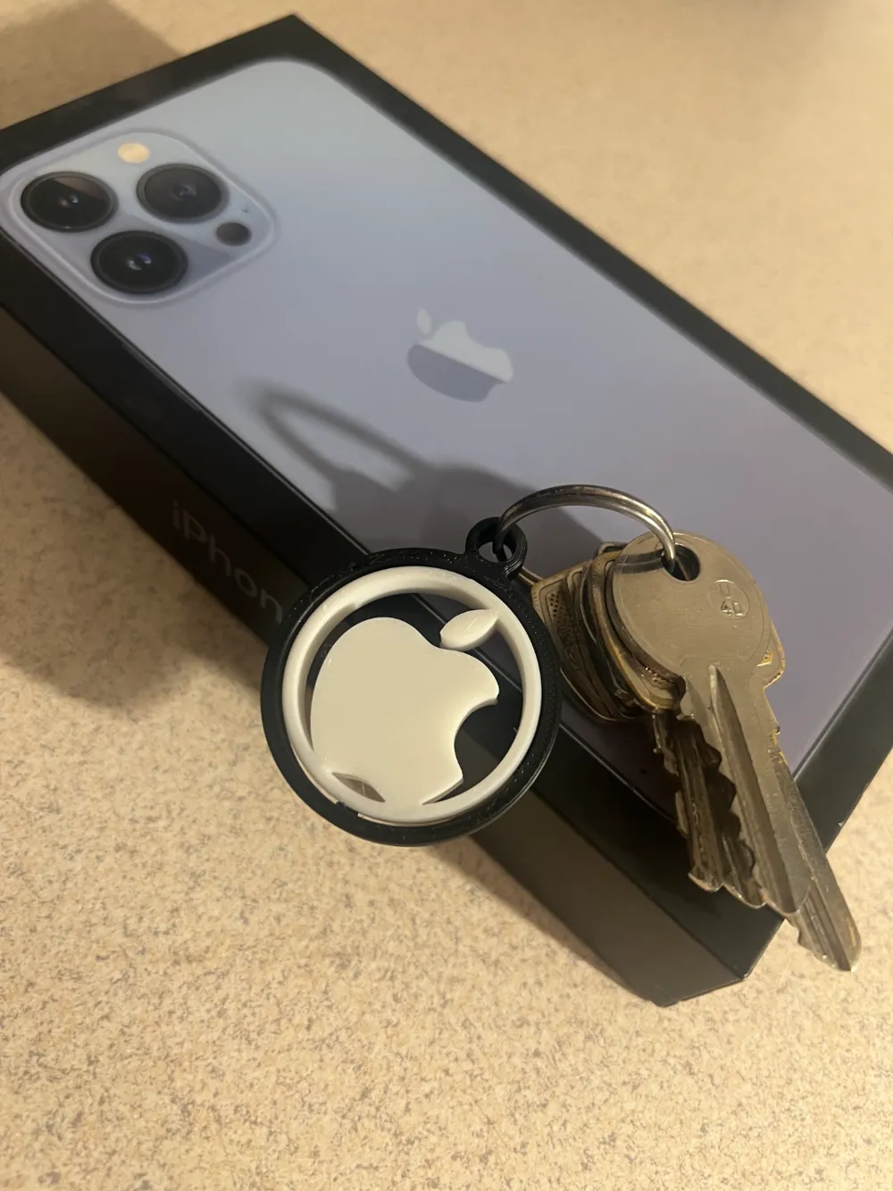 Apple gyro keychain, rotable by kobosiek - MakerWorld