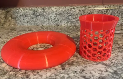 Floating coffee cup sculpture by Stag 3D - MakerWorld