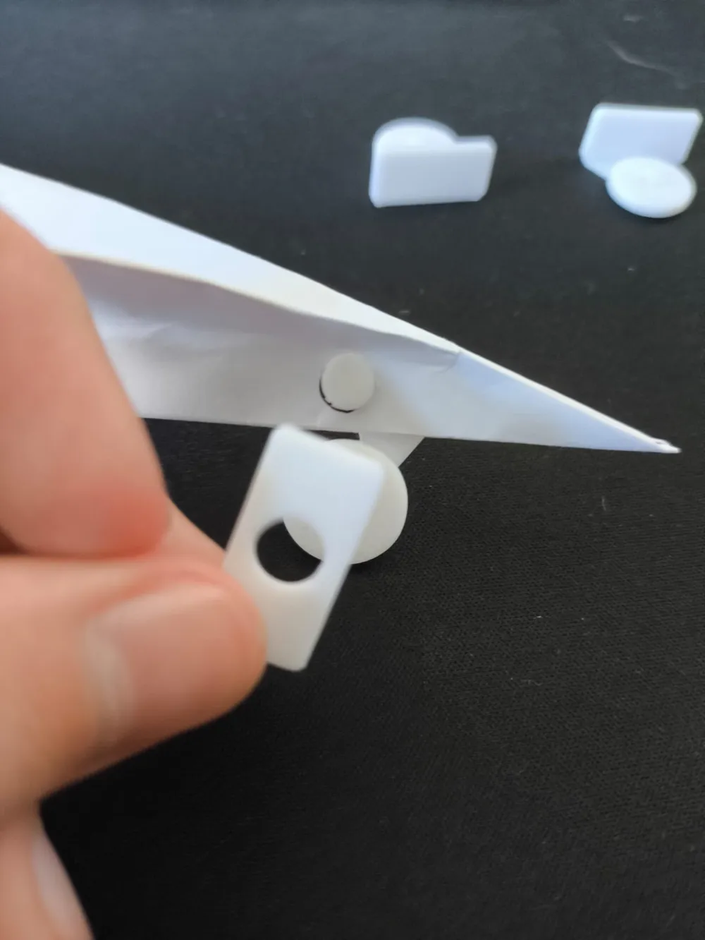 Working Landing Gear For Paper Airplane by mmgg - MakerWorld