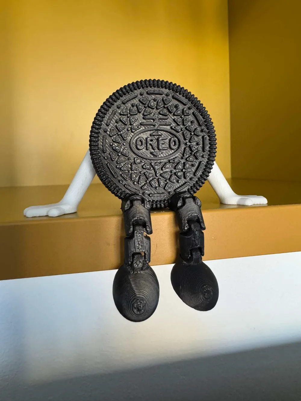 Articulated Oreo cookie buddy by michsiv MakerWorld: Download Free 3D ...