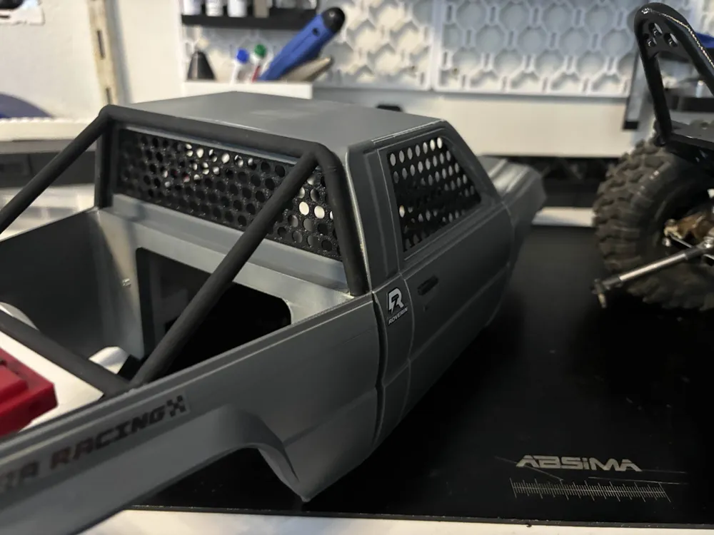 Toyota Comp Crawler Rear Window Grille - Free 3D Print Model - MakerWorld