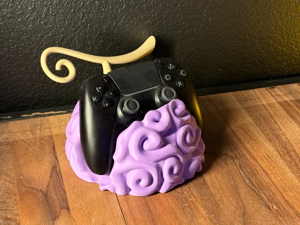 Gomu Gomu Devil Fruit PS5 Controller Stand by Melted Plastic - MakerWorld