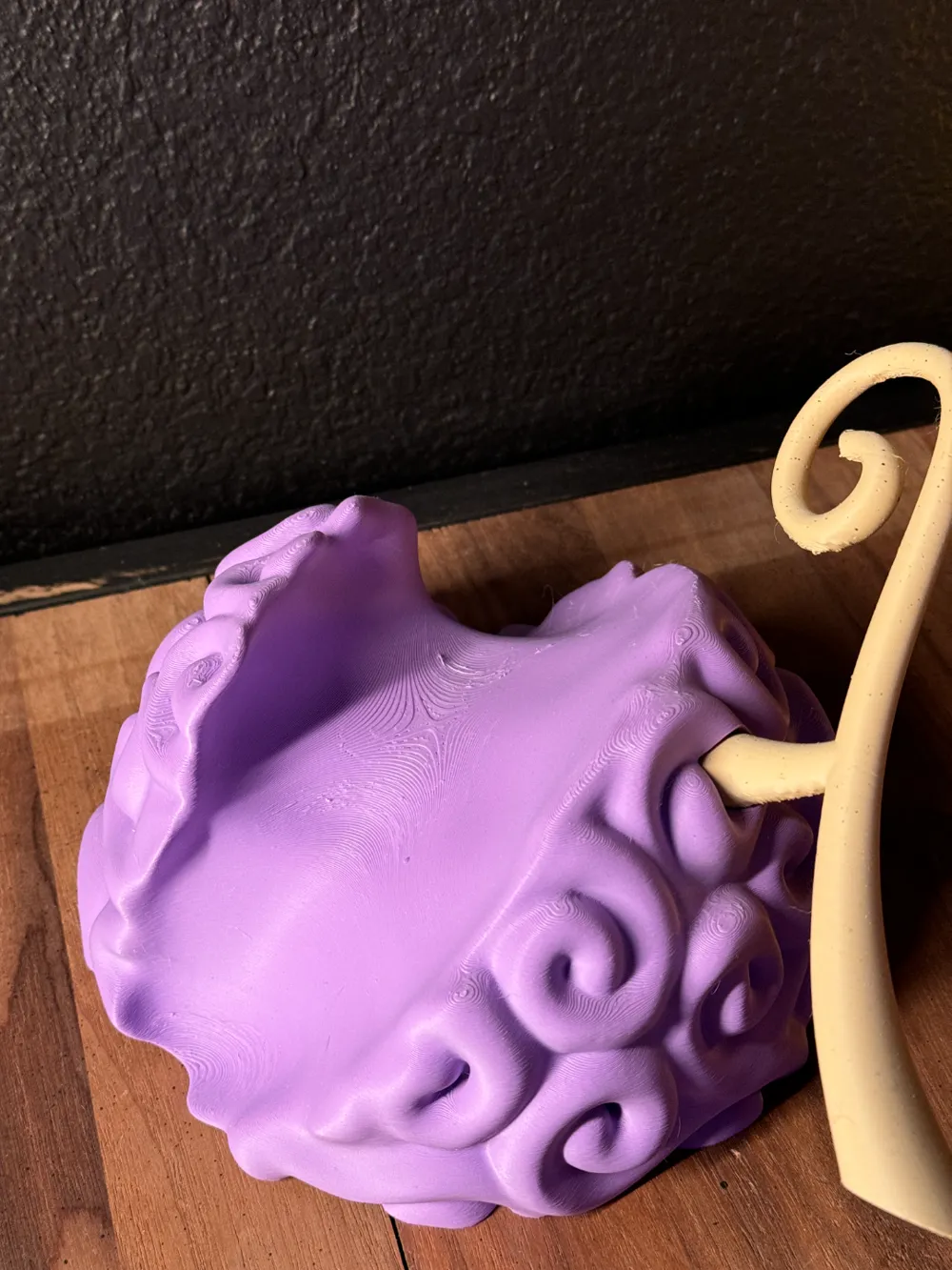 Gomu Gomu Devil Fruit PS5 Controller Stand by Melted Plastic - MakerWorld