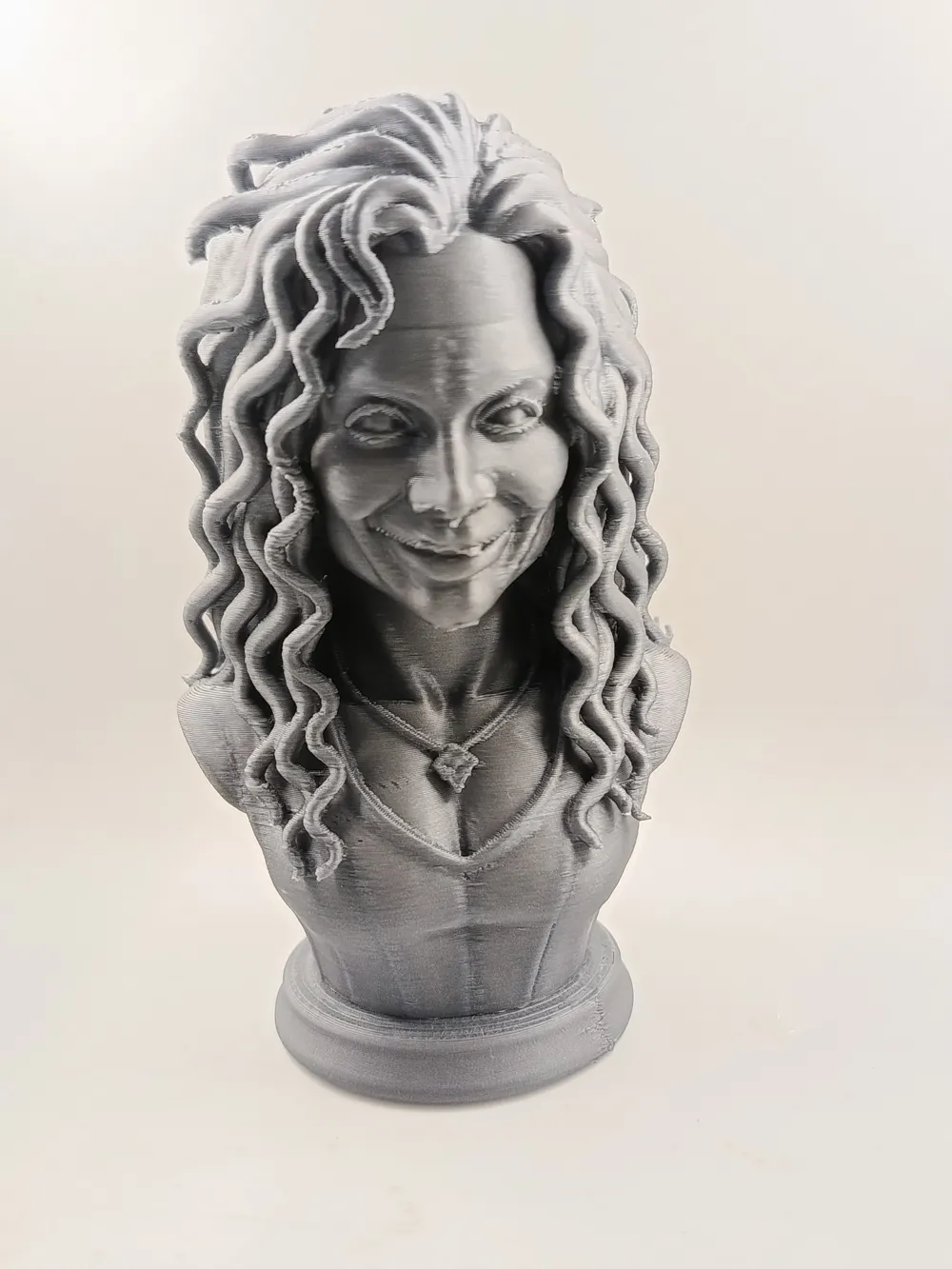 Buste Bellatrix Lestrange - Free 3D Print Model - MakerWorld