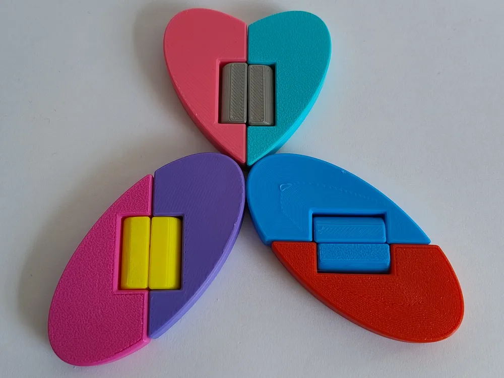 Oval / Heart Fidget by Alwyn - MakerWorld
