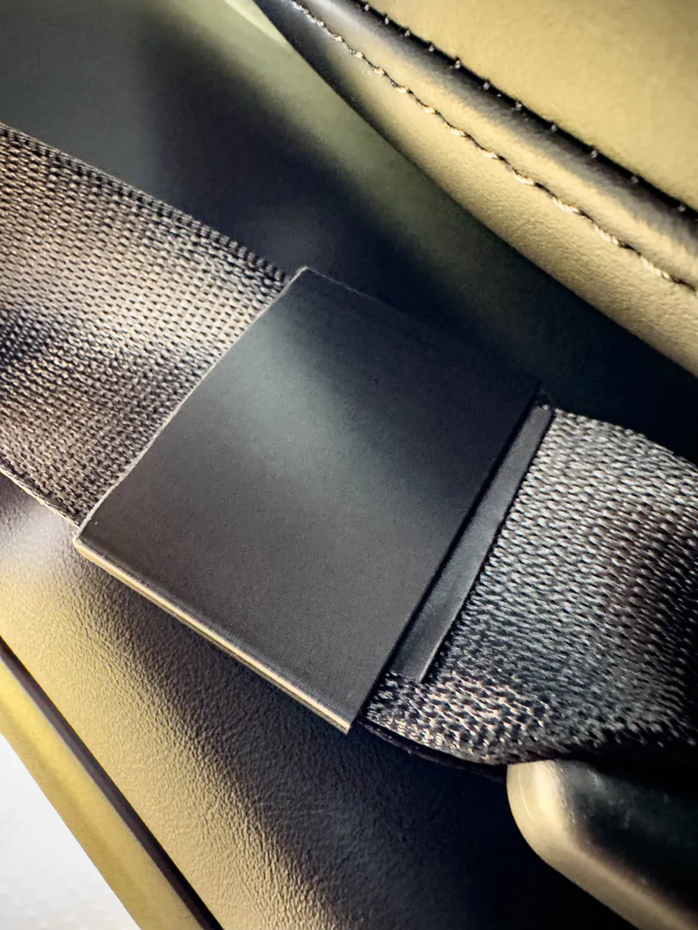 Tesla Model Y seat belt cover by Stephs 3D LabMakerWorld: Download Free ...