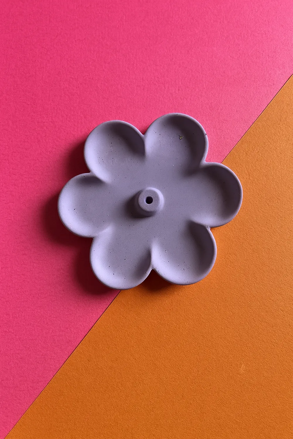 daisy flower shaped incense holder - Free 3D Print Model - MakerWorld