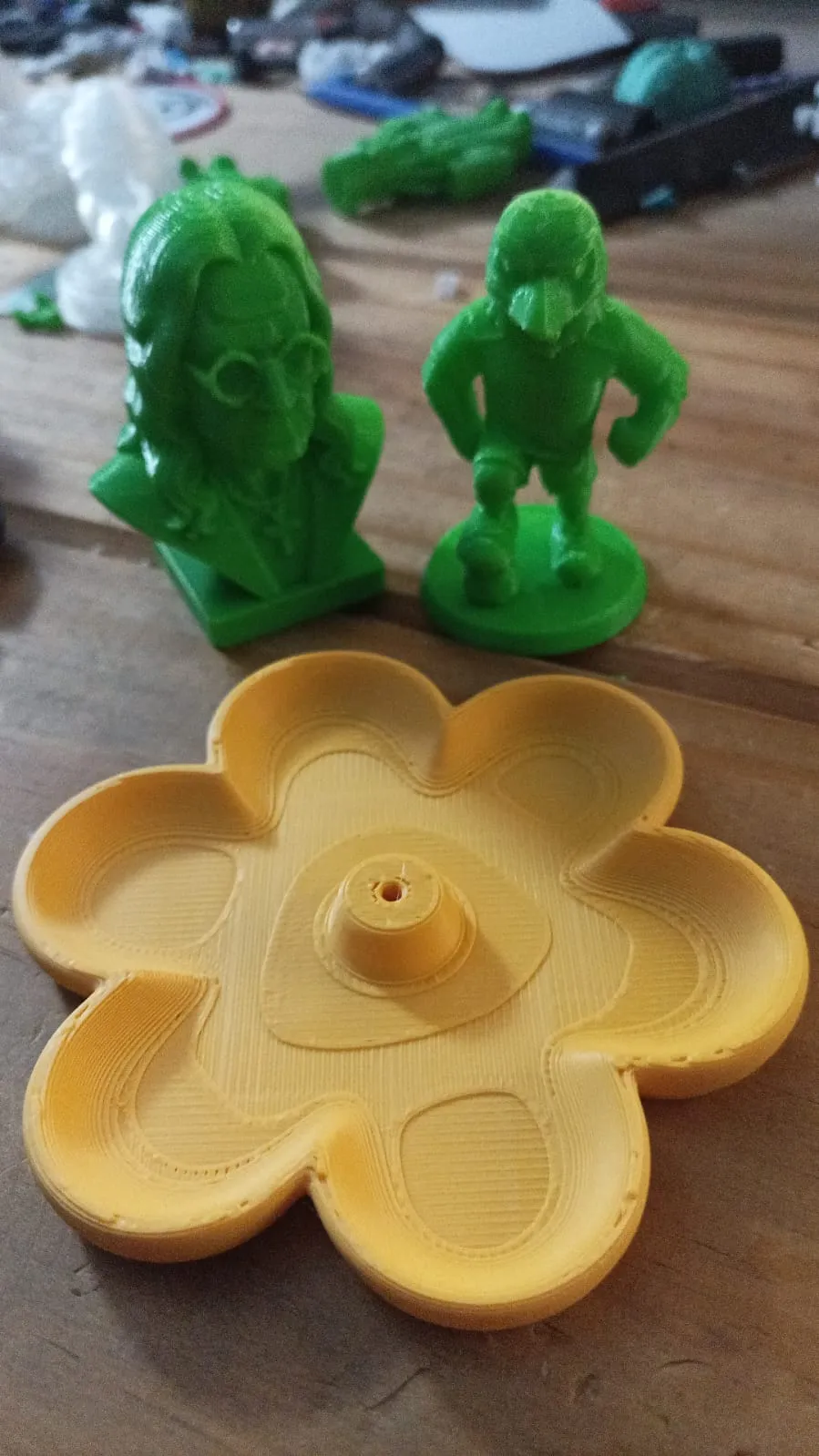 daisy flower shaped incense holder - Free 3D Print Model - MakerWorld