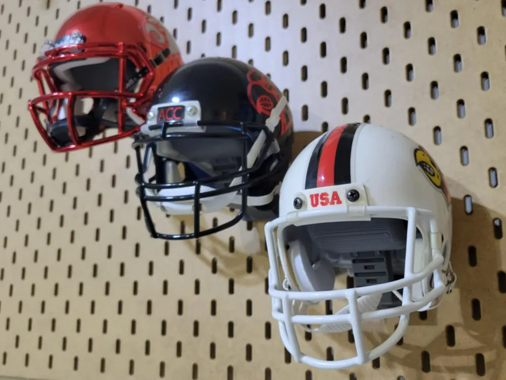 The Miniature Helmet Hook - Skadis Version by Cardinal Craze - MakerWorld