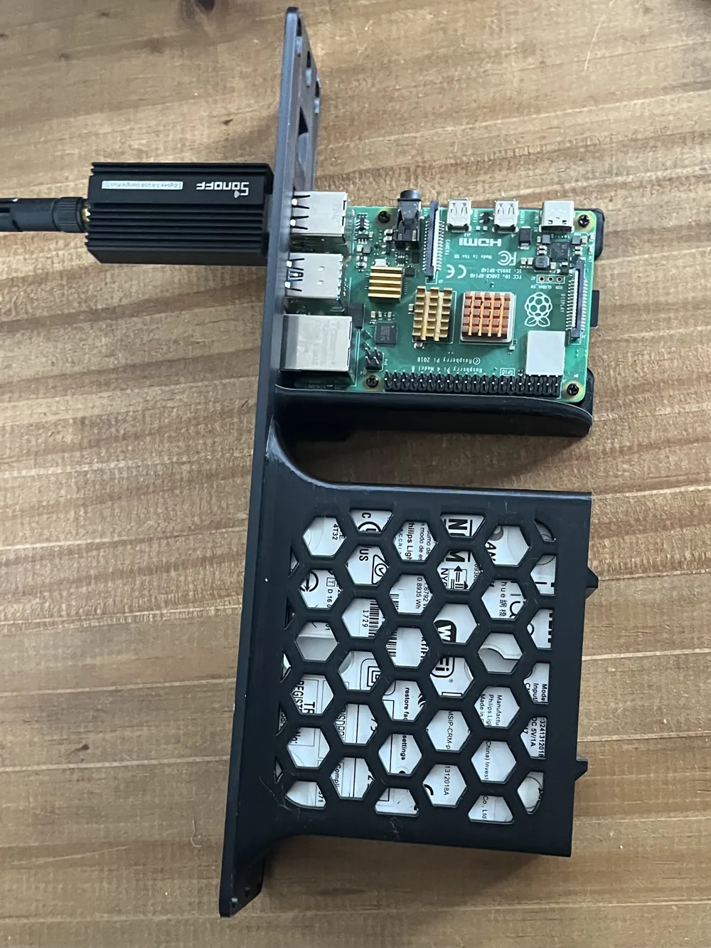 PI 4B/5B + Philips Hue Bridge 10-Zoll-Rackmount – Kostenloses 3D ...