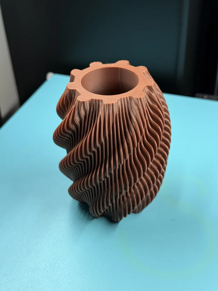 Lunara Vase – One form. Infinite flow. by HpInvent MakerWorld: Download ...