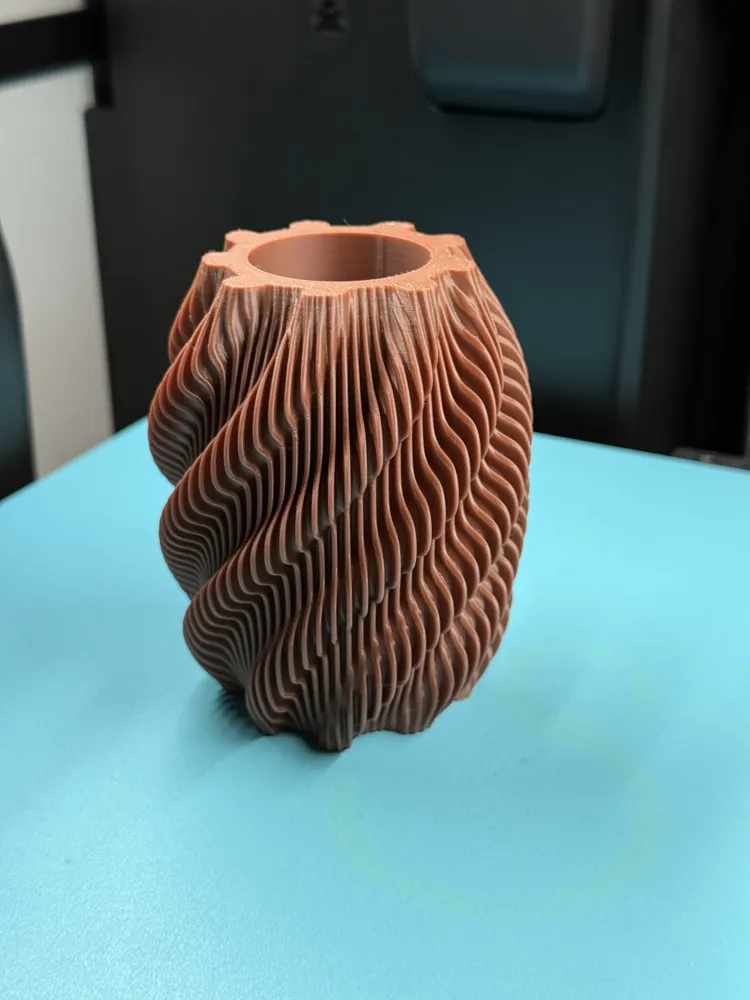 Lunara Vase – One form. Infinite flow. by HpInvent MakerWorld: Download ...