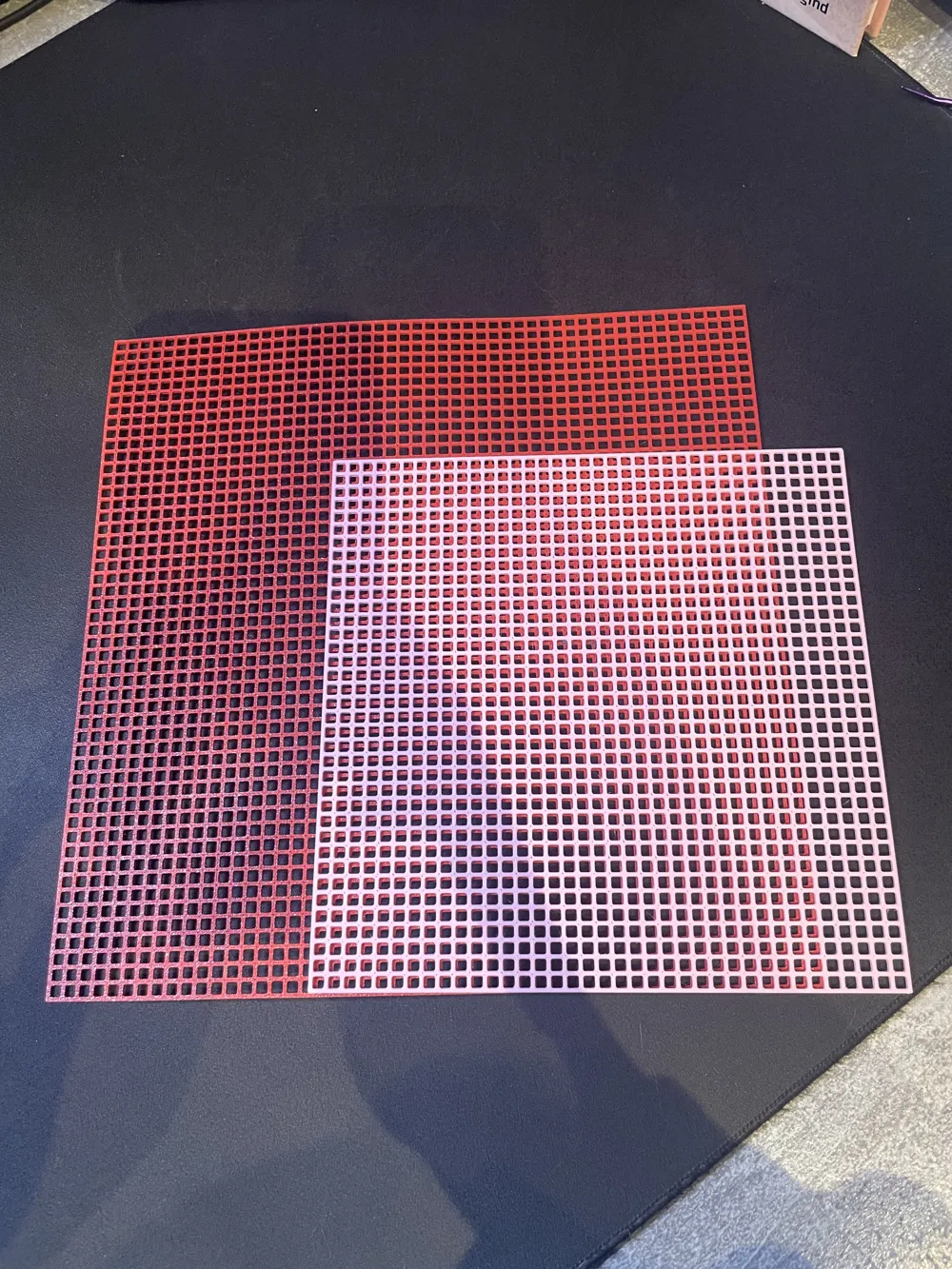 Plastic canvas - Free 3D Print Model - MakerWorld