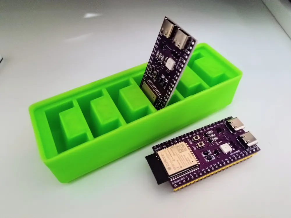 Gridfinity bin 3x1x4 ESP32 NodeMCU ESP8266 by Gargamade - MakerWorld