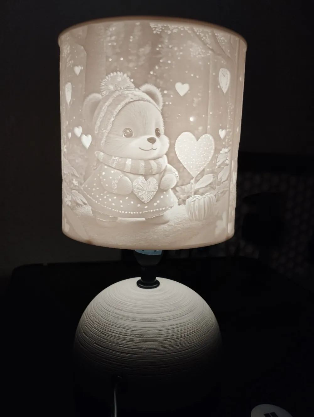 Cute lampshade with bear motifs - Free 3D Print Model - MakerWorld