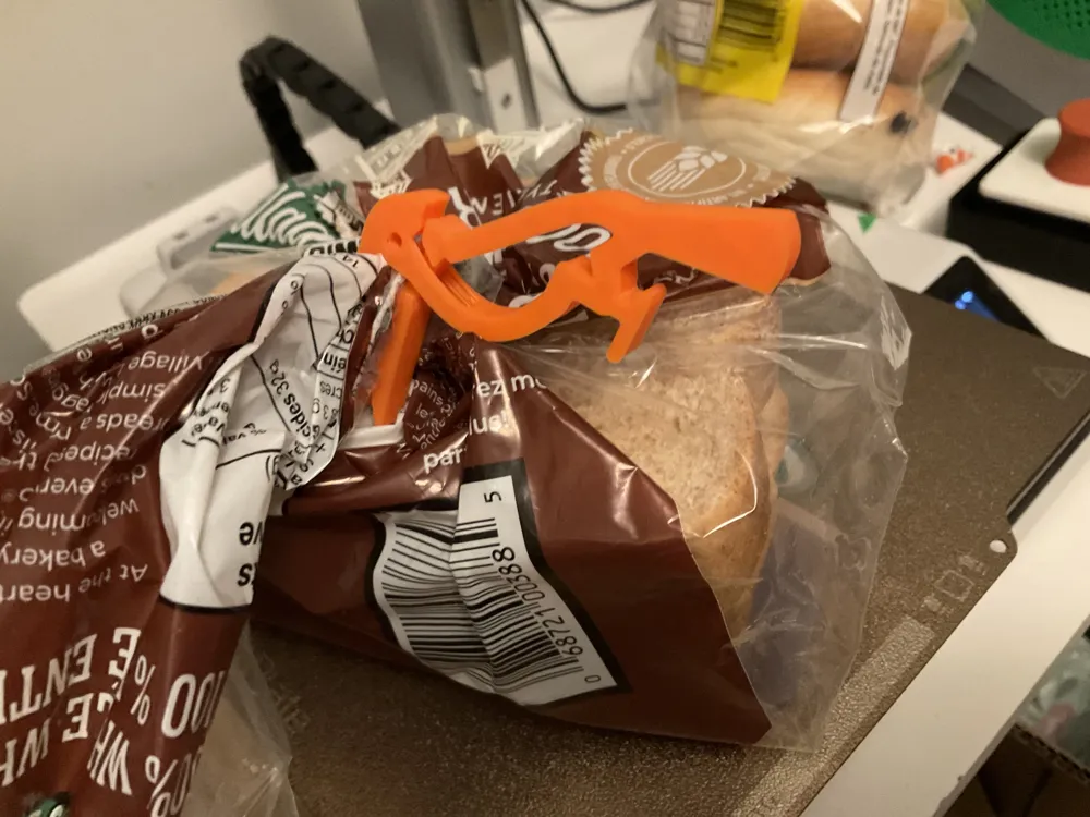 Toucan clip - Free 3D Print Model - MakerWorld