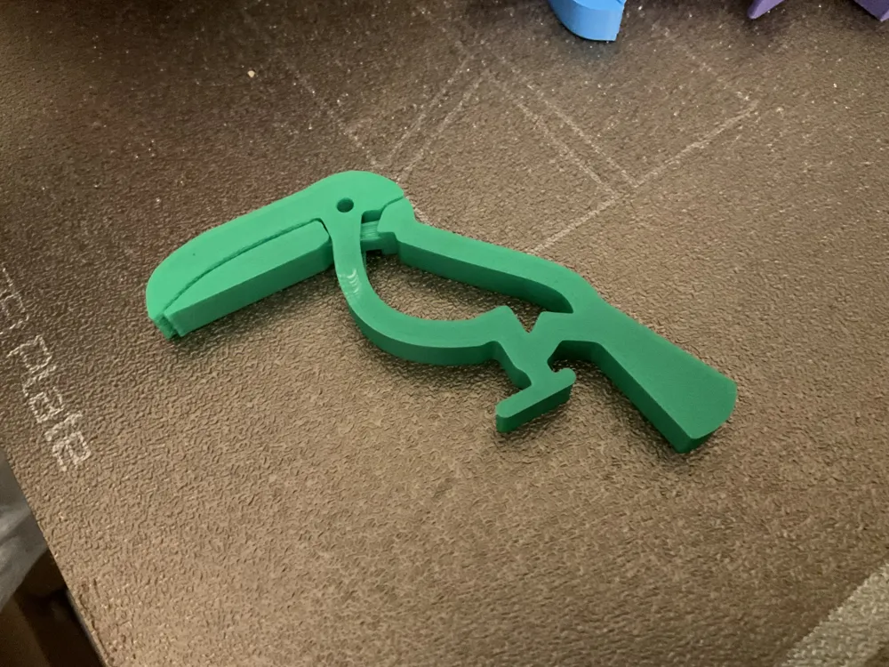 Toucan clip - Free 3D Print Model - MakerWorld