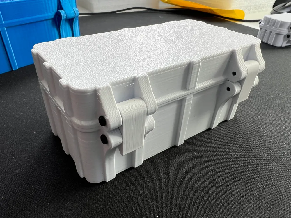 Parametric Box with clips by DavidMV - MakerWorld