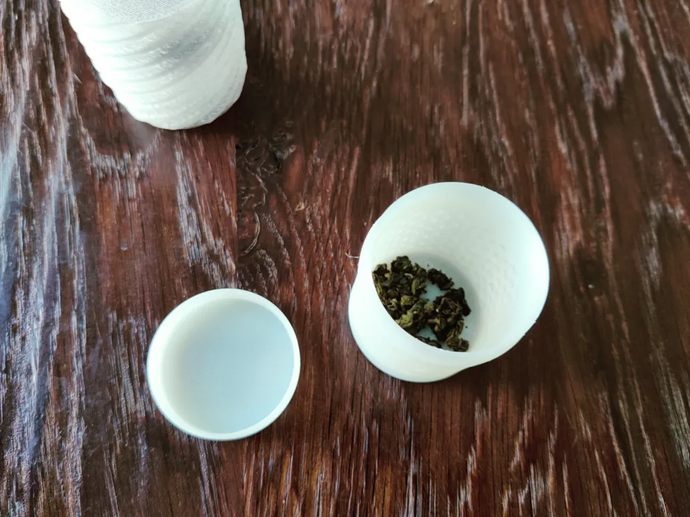 Travel tea set with floating strainer by Mikhail C. MakerWorld ...