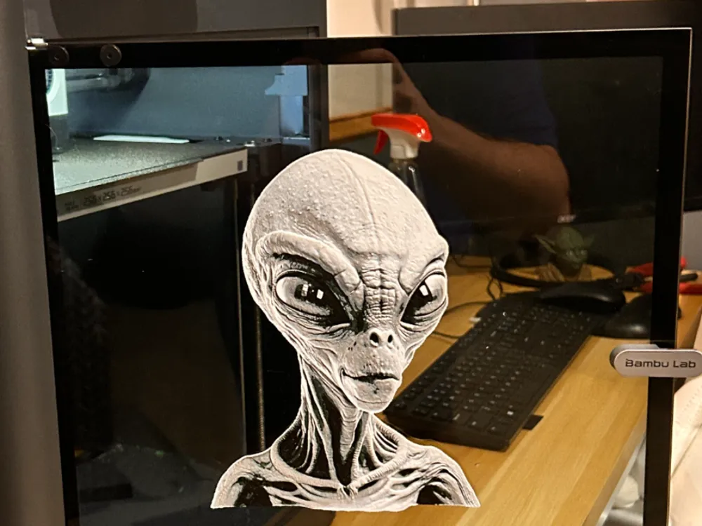 Alien Character HueForge by tbosley02 - MakerWorld