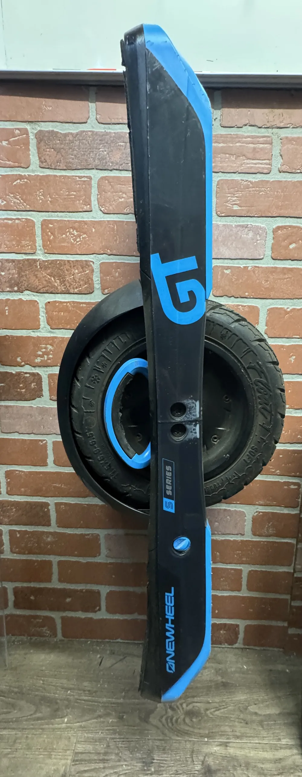 OneWheel Wall Mount by BC_CB MakerWorld: Download Free 3D Models