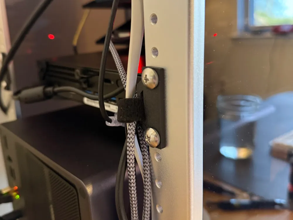 Server Cable Tie / Velcro Anchor by Ben Smallwood - MakerWorld