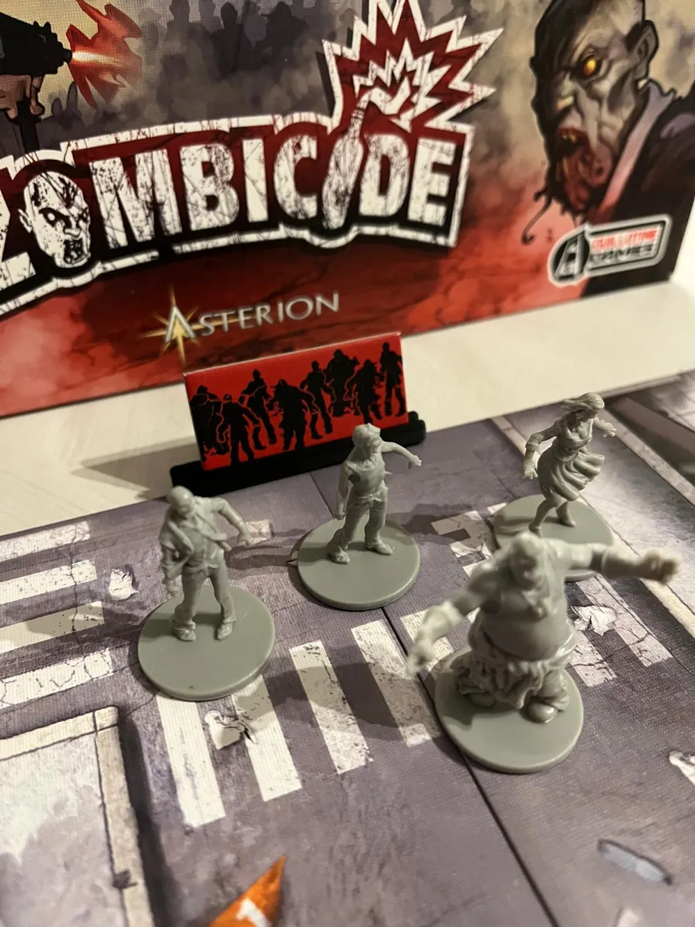 ZOMBICIDE - STENDEE SUPPORTO TOKEN ORDE E USCITA - Free 3D Print Model ...
