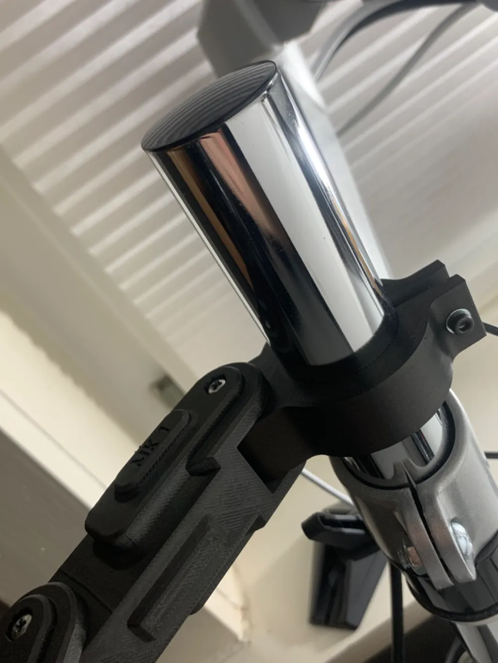 iPhone MagSafe Monitor Stand Mount - Free 3D Print Model - MakerWorld