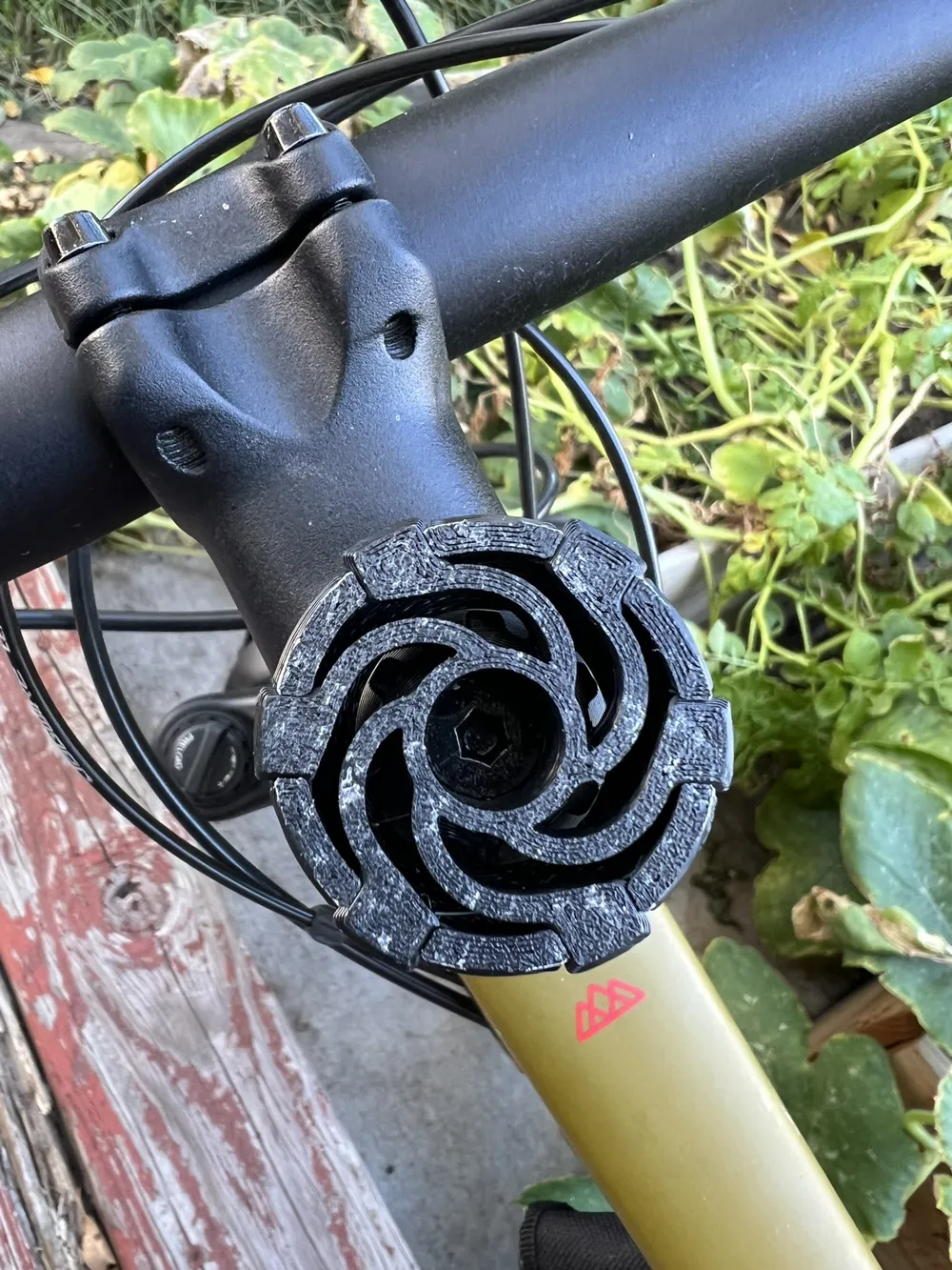 Hex Connect Phone Mount - Bike Head Tube - Free 3D Print Model - MakerWorld