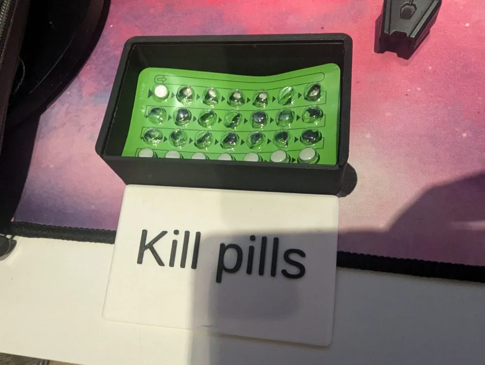 Pill box Remixed by Adrigarro - MakerWorld