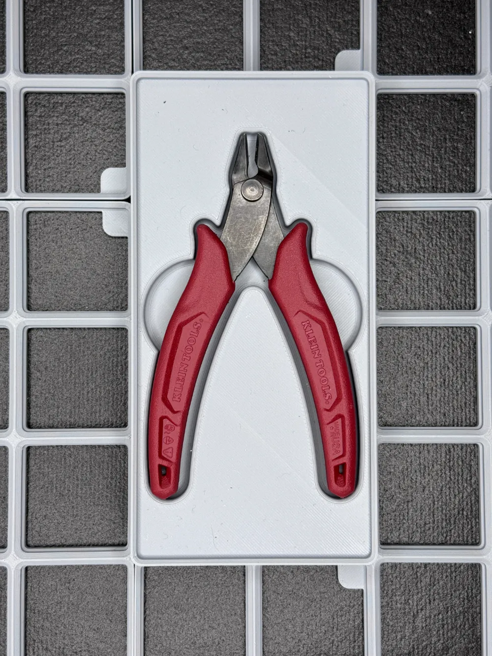 Gridfinity Klein Flush Cutter Tray by Layer FabWorks - MakerWorld