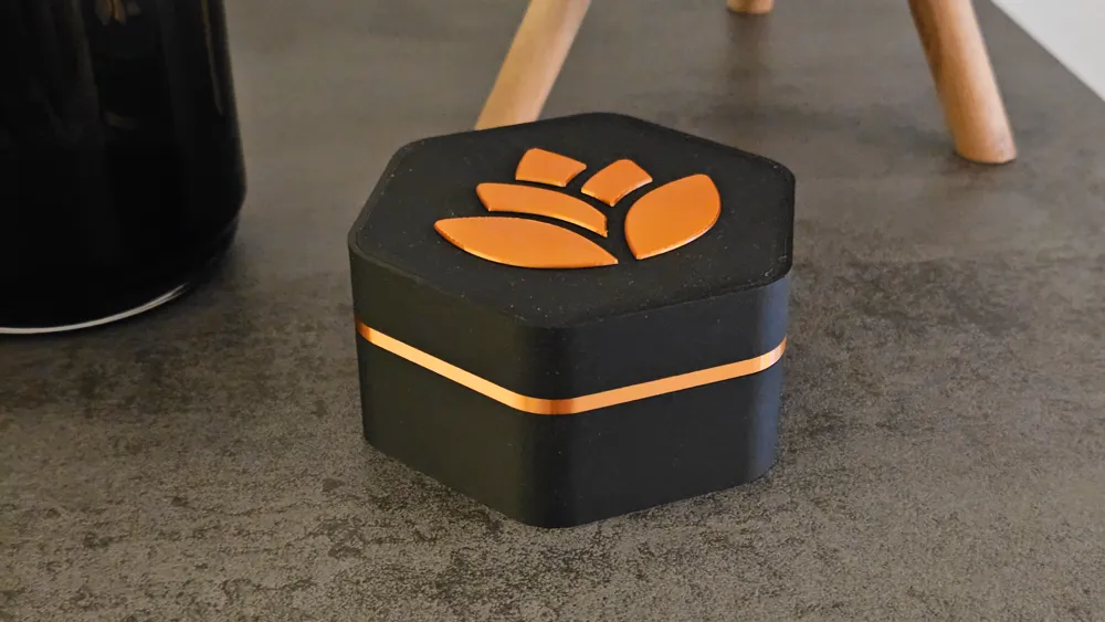 Hexagon Shaped Box with 12 decors by Eccodyne - MakerWorld