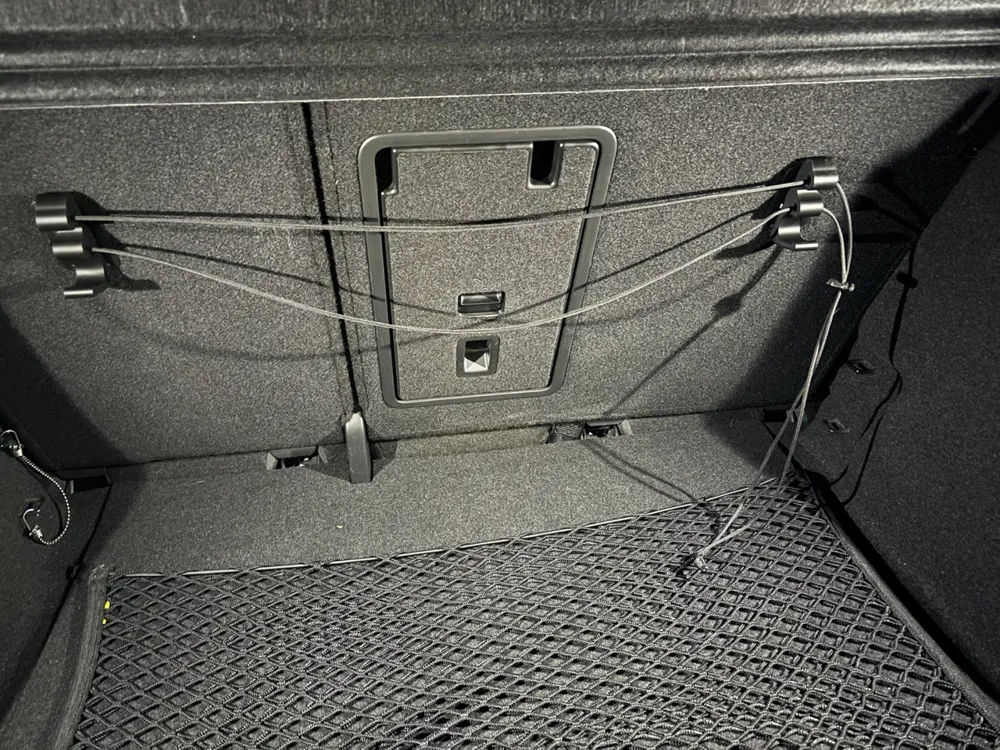 Isofix hook with hole for paracord storage by Sharlihe MakerWorld ...