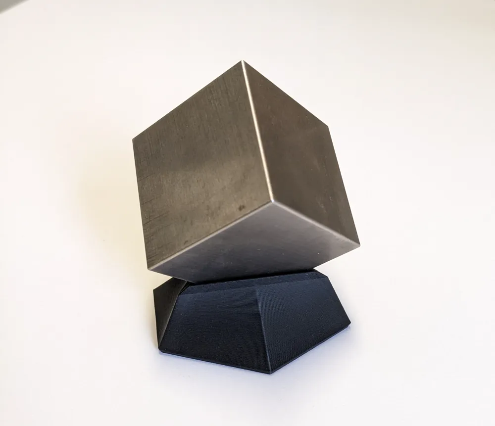 Geometric Cube Display Stand by SqueakyRobot - MakerWorld