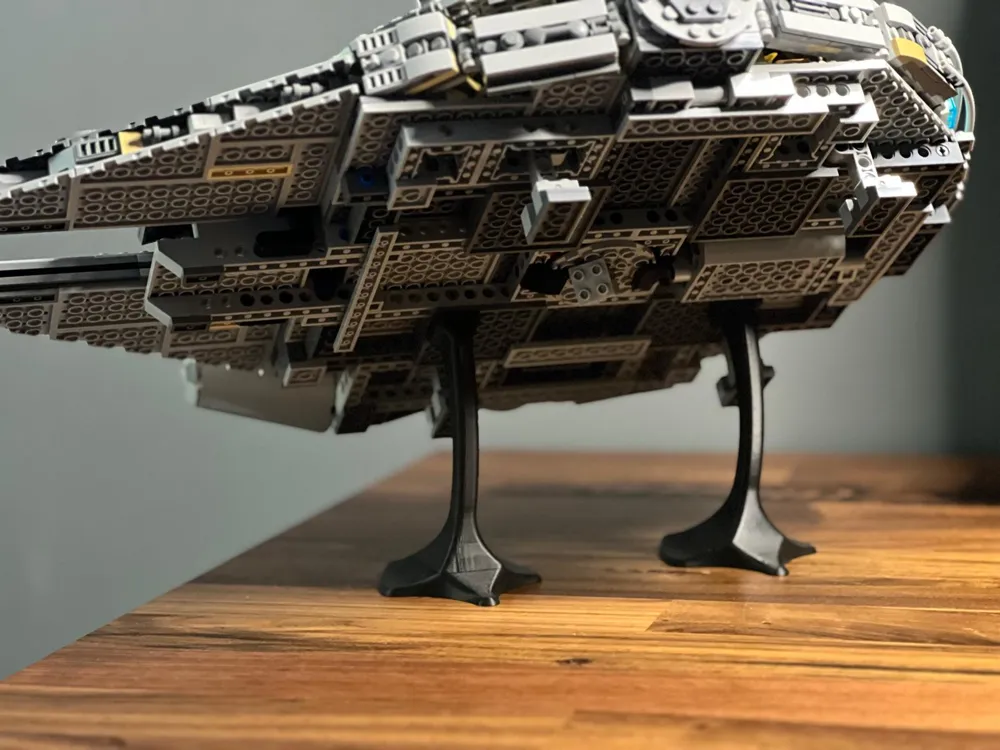 Brick Ship Display stand Starwars by Beeverdan MakerWorld: Download ...