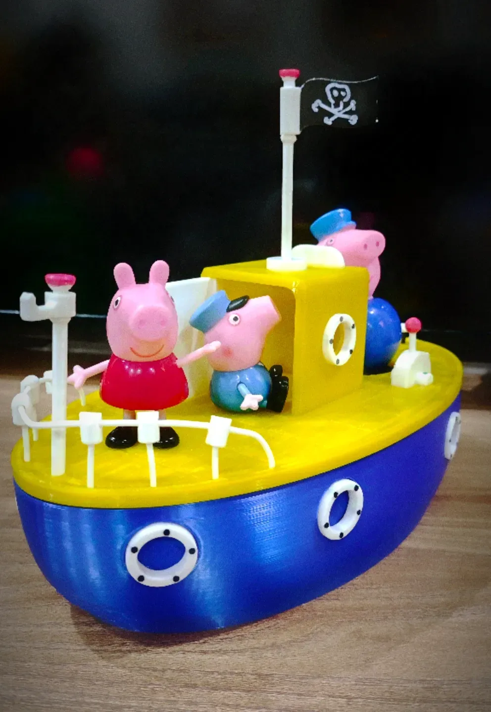 Peppa Pig ship 小猪佩奇 猪爷爷的船（分件多色） 来自 Magical DoBi - MakerWorld