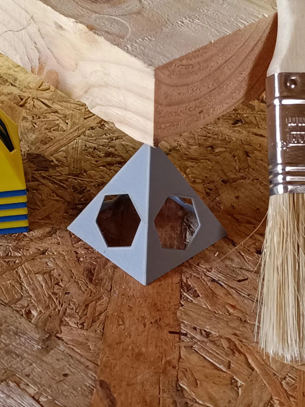 Painter's Pyramid by Pyciu MakerWorld: Download Free 3D Models