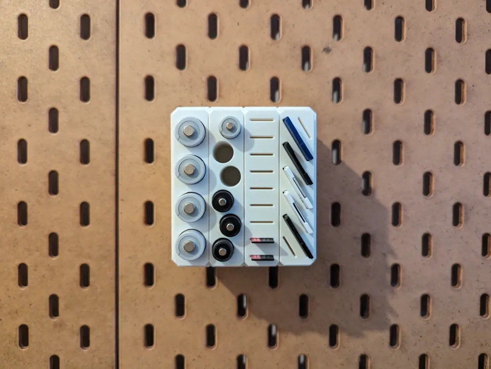 Skadis Holder for Modular Slots (T-Clip System, for AA/AAA battery, sd card, etc.) by Rushar ...