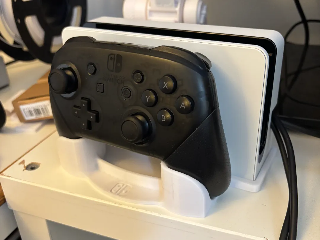 Nintendo Switch OLED - Controller Stand on Dock by HarryTFF MakerWorld: Download Free 3D Models