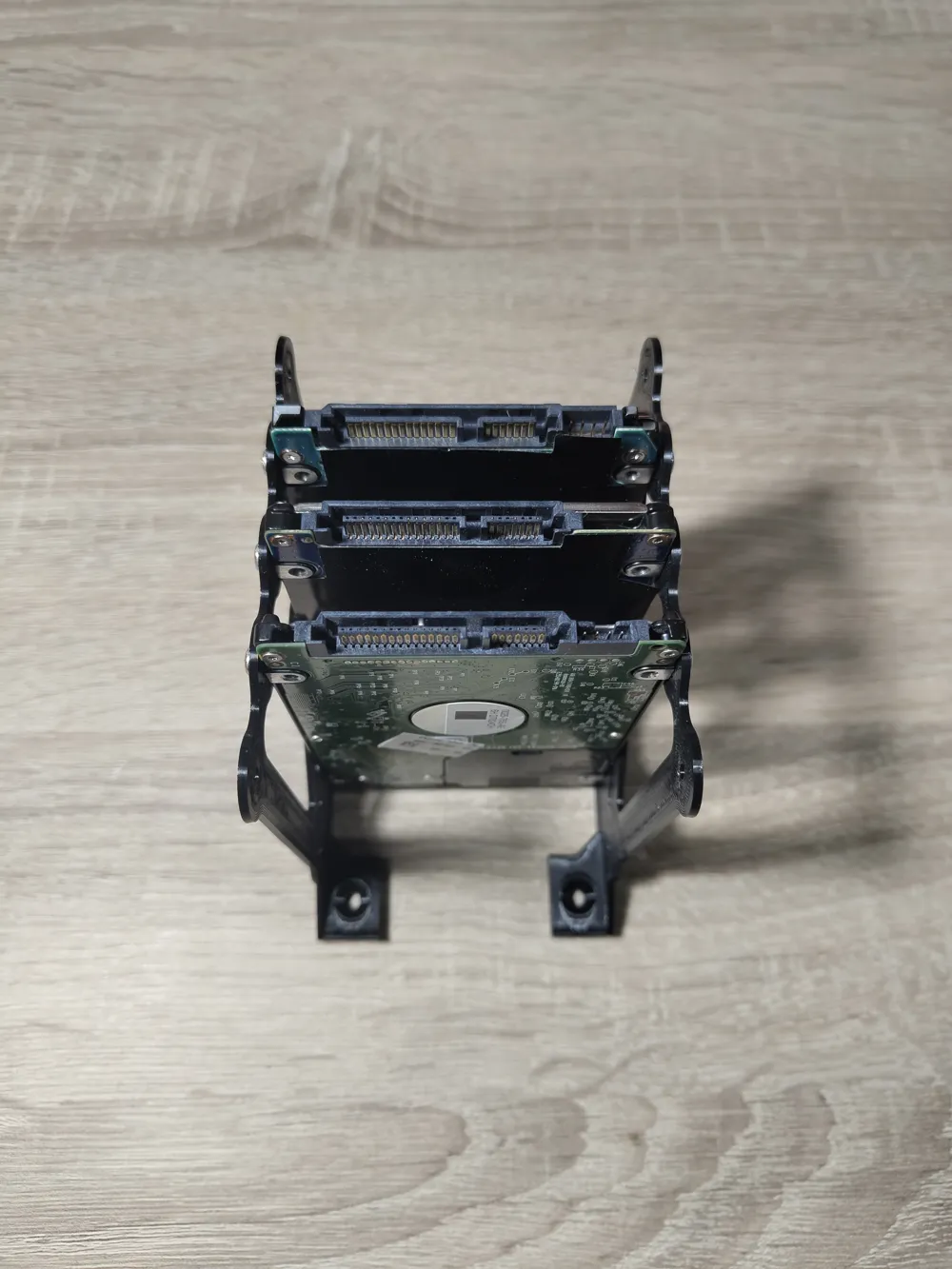 HDD 2.5 Stand x5 by JoseLanchas MakerWorld: Download Free 3D Models