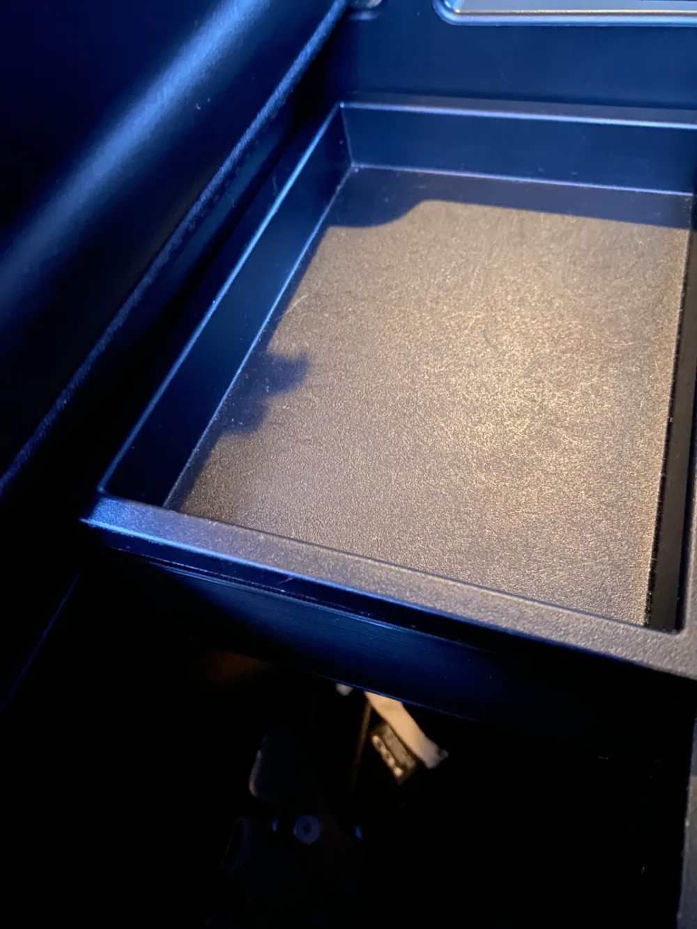 Toyota Prius center extra tray by Kaldt - MakerWorld