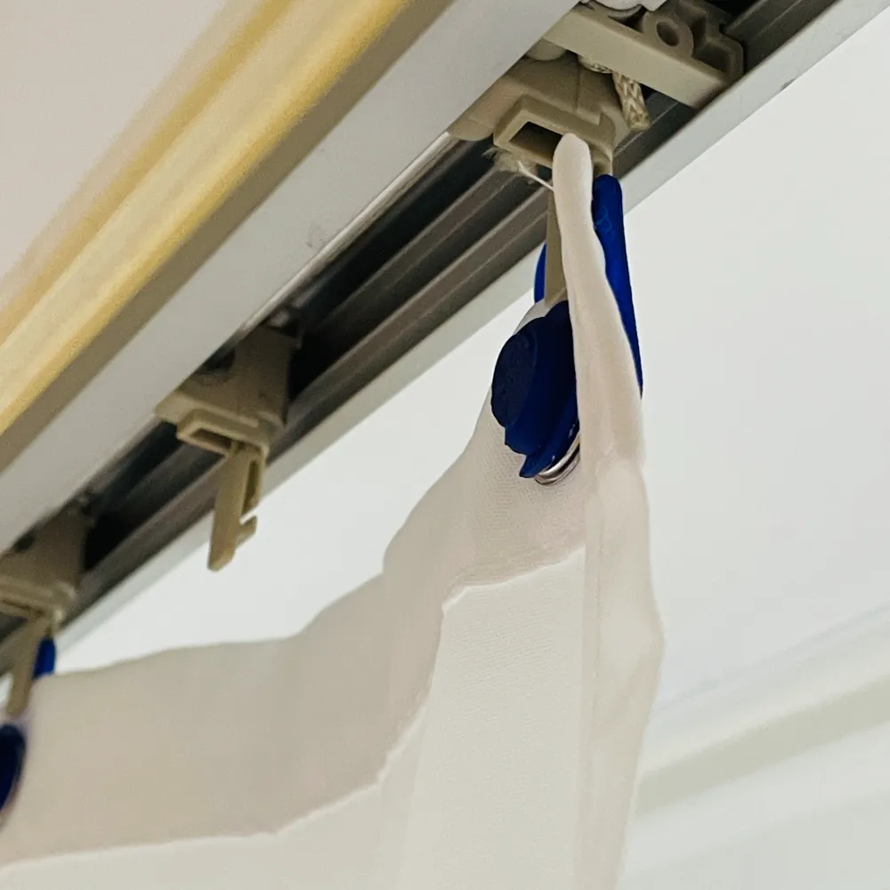 Vertical Blind Conversion Clips // Hang a shower curtain from your ...