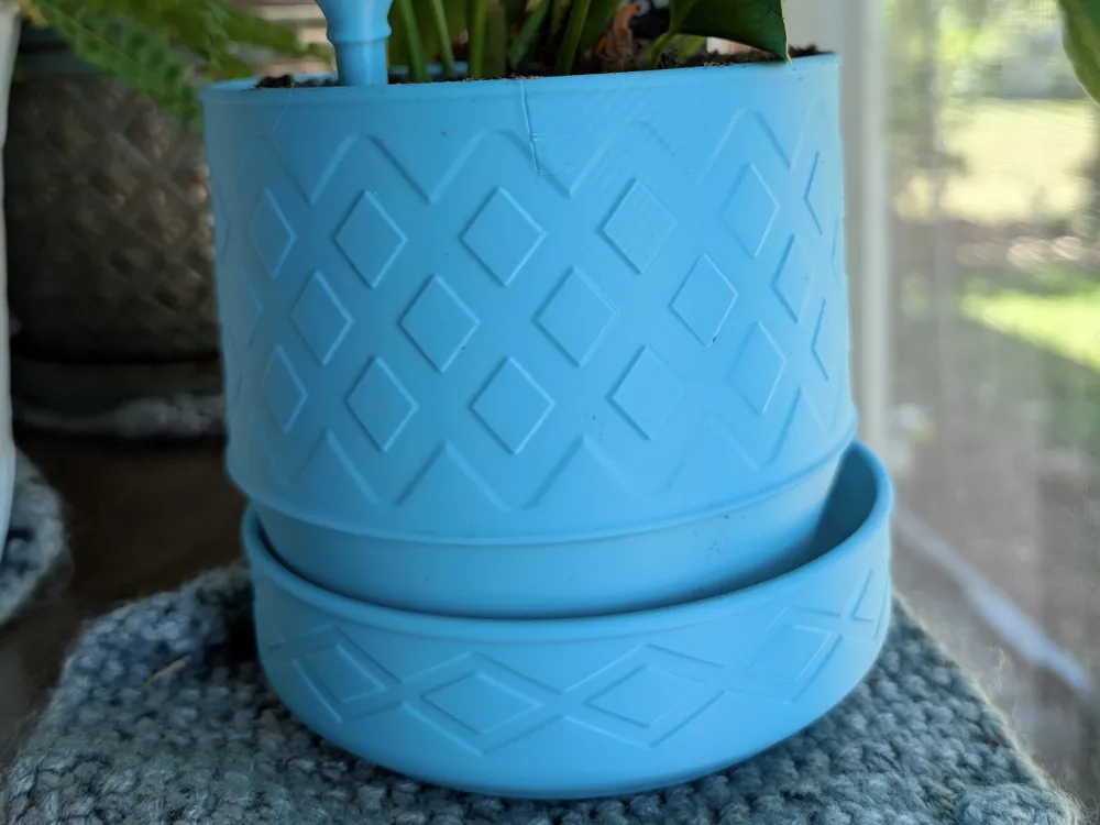 Diamond Lattice Planter - 5 inch - Free 3D Print Model - MakerWorld