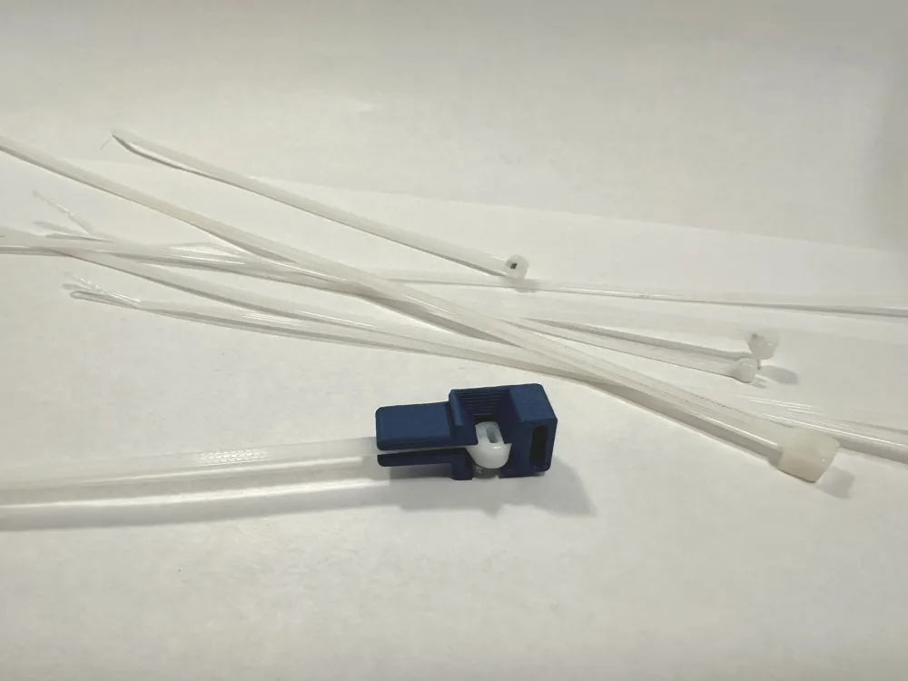 Einhand-Kabelbinderführung – Kostenloses 3D-Druckmodell – MakerWorld