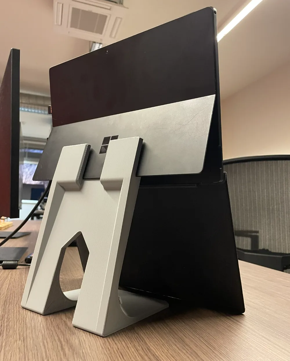 Microsoft Surface Pro stand by Anown - MakerWorld