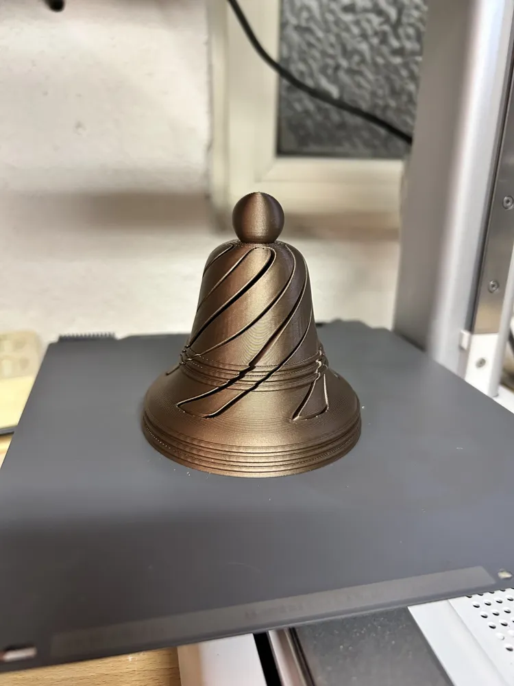 Christmas Jingle bell infinity helix fidget cone - Free 3D Print Model ...