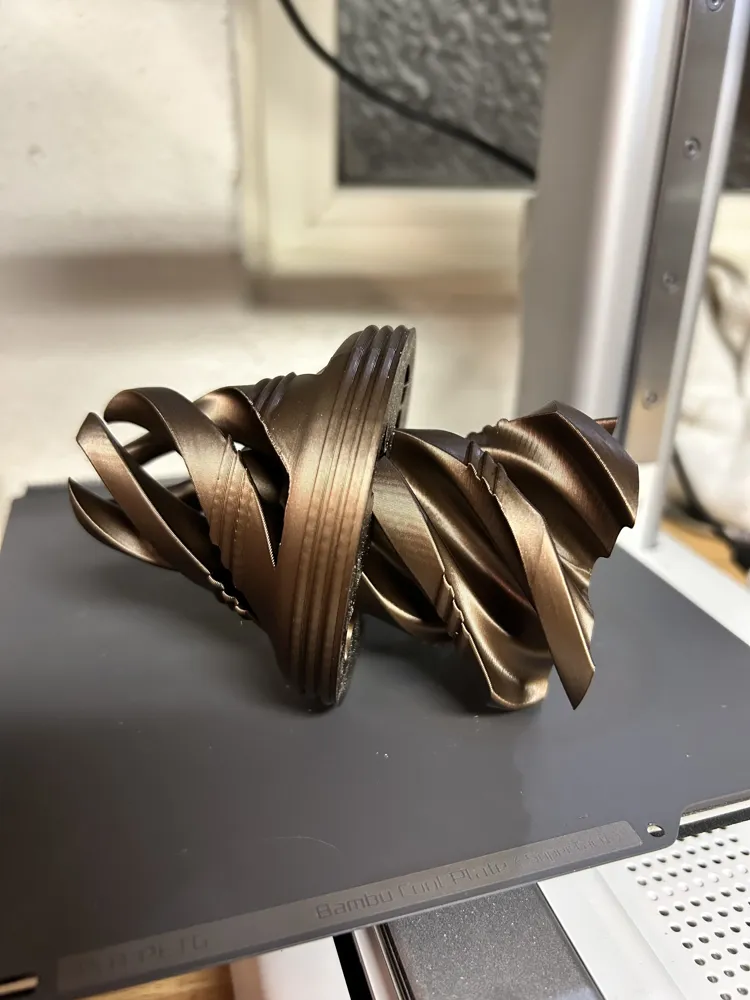 Christmas Jingle bell infinity helix fidget cone - Free 3D Print Model ...