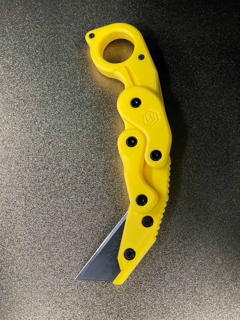 Karambit Claw Knife Redesigned with 8 Bearing Smooth Version/Folding ...