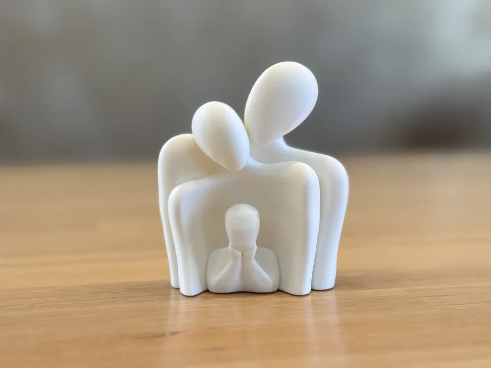 Sculpture Family with Children - Free 3D Print Model - MakerWorld
