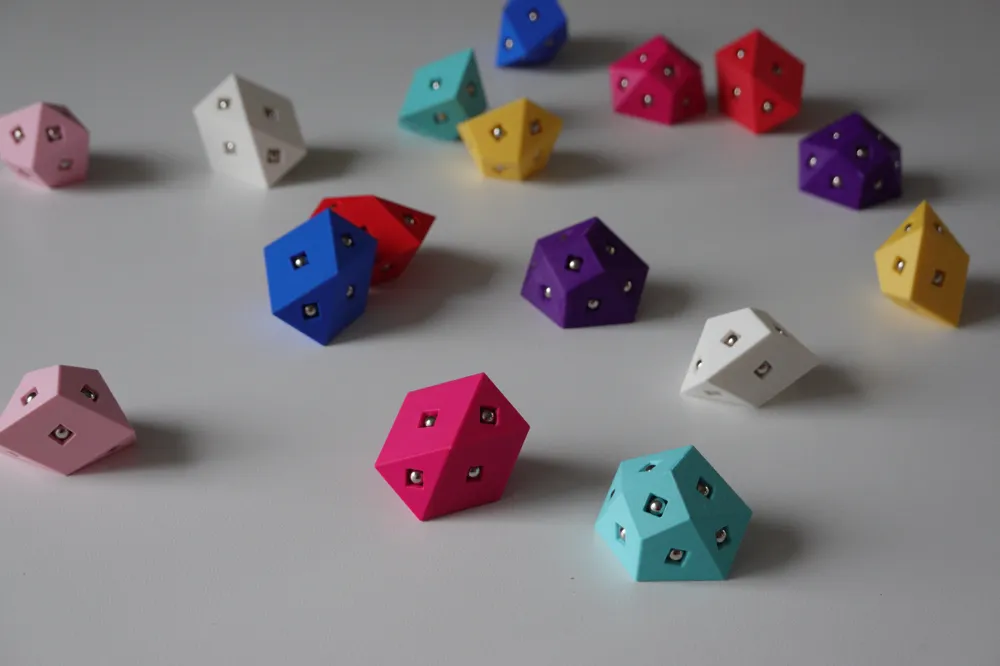 Magnetic Bisymmetric Hendecahedron with Overhang-proof Sockets by Dub ...